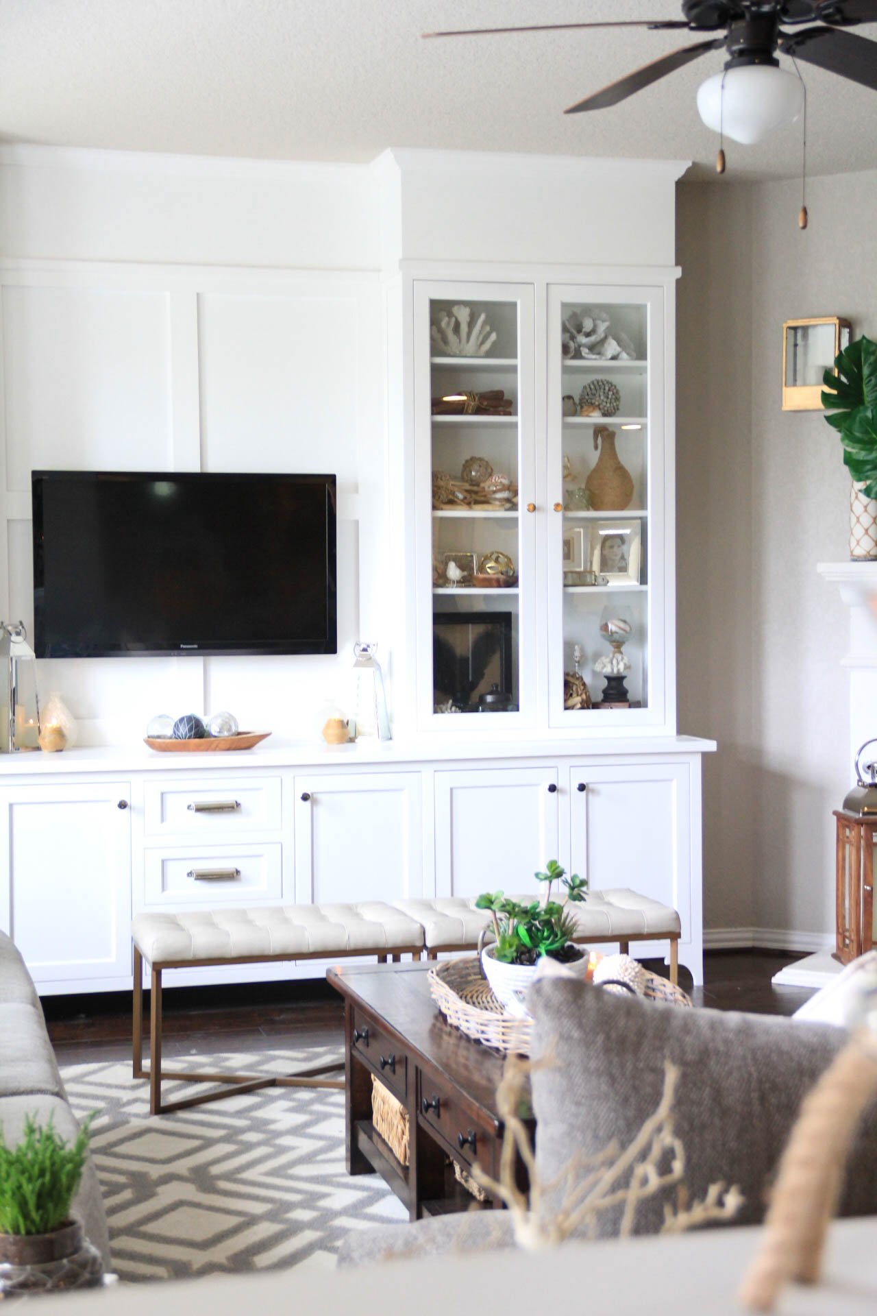 Summer 2015 Living Room Tour (12 of 16) | Iris Nacole