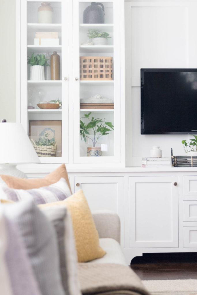 A Little Bit of Fall (Fall Home Tour) | Iris Nacole
