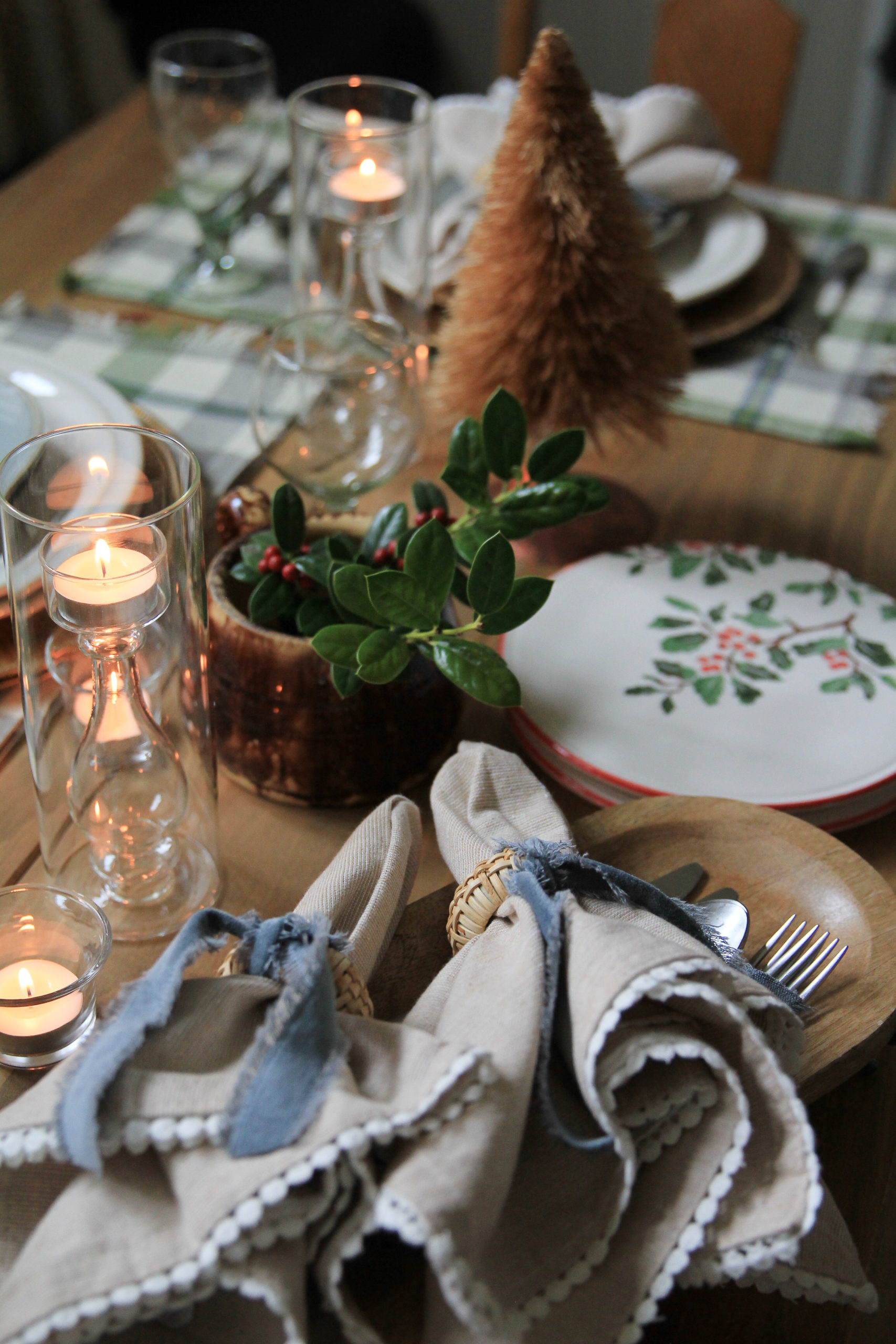 A Neutral Tablescape Dressed up for the Holidays | Iris Nacole
